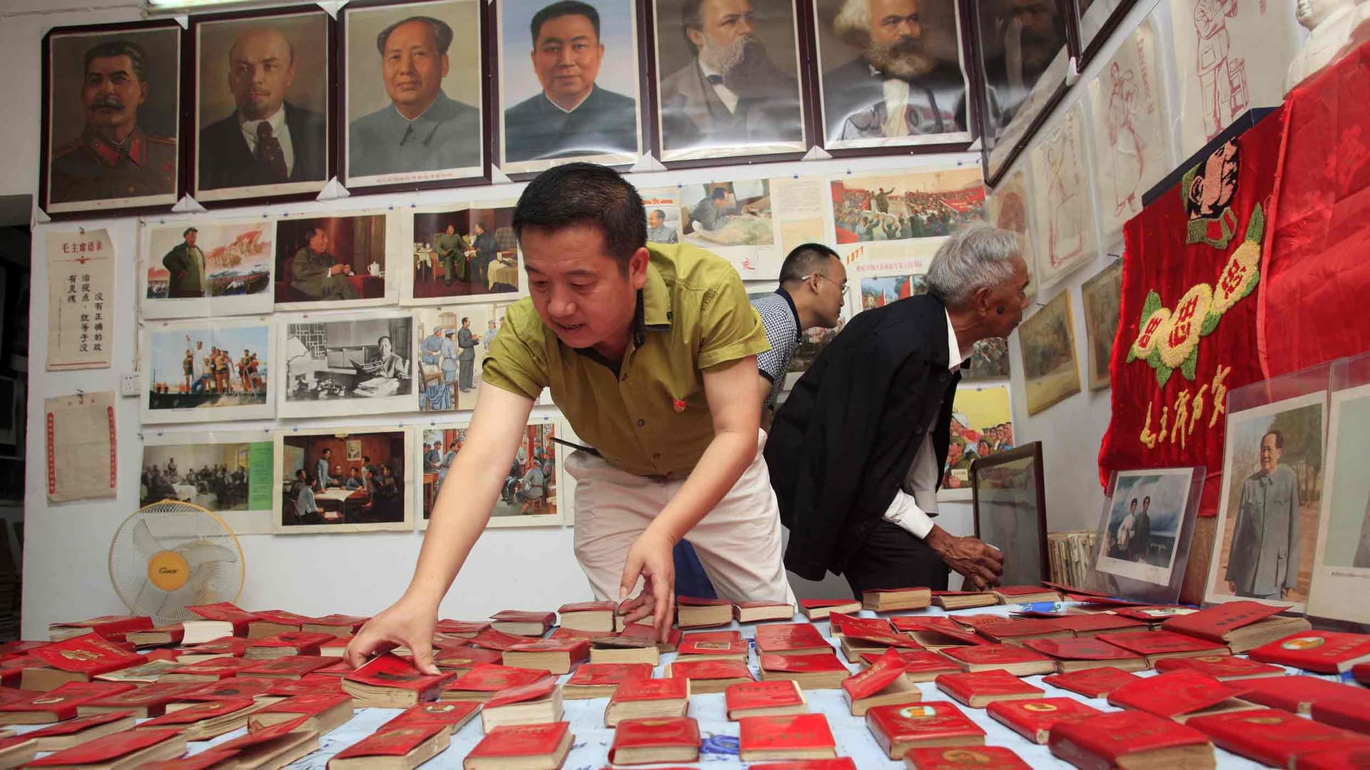 A little yellow book full of Xi Jinping quotes is the new version of ...